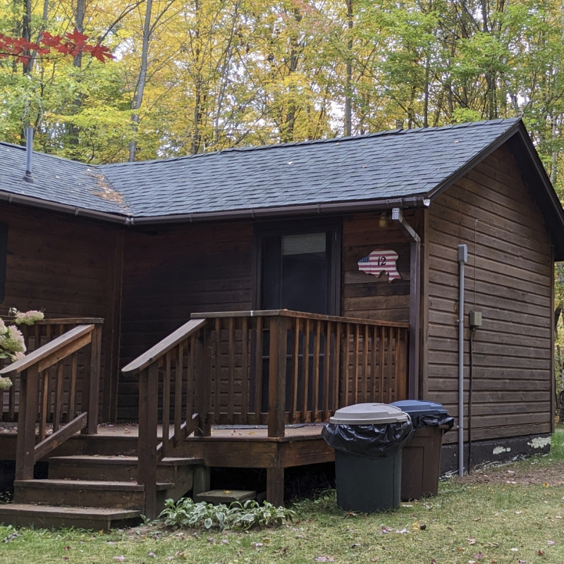 Cabin 12 - Deerfoot Lodge & Resort